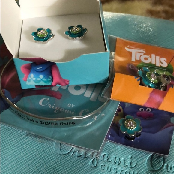 Origami Owl | Jewelry | Trolls Collection Set | Poshmark